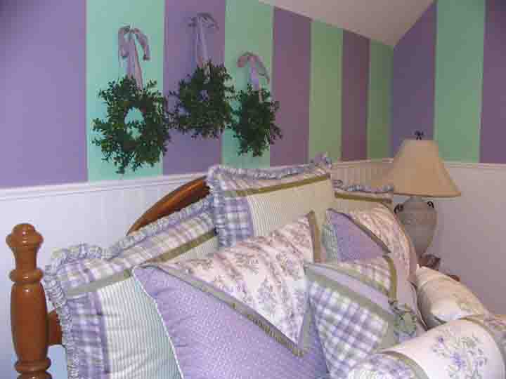 Pictures of little girls rooms that are not pink?
